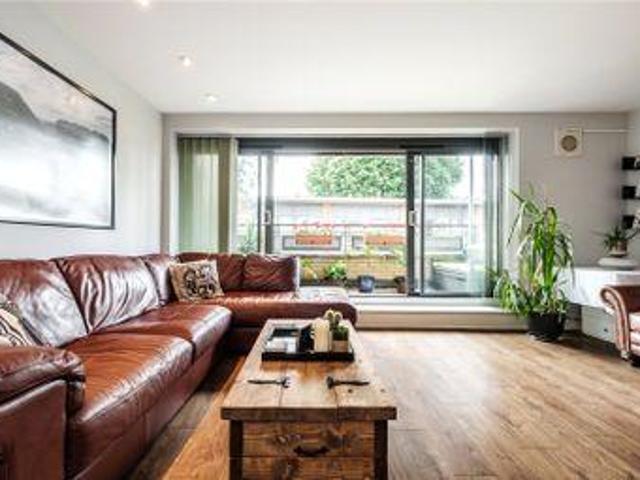 2 Bedrooms Maisonette for sale in Spectrum Court, 2 Manor Gardens, London N7