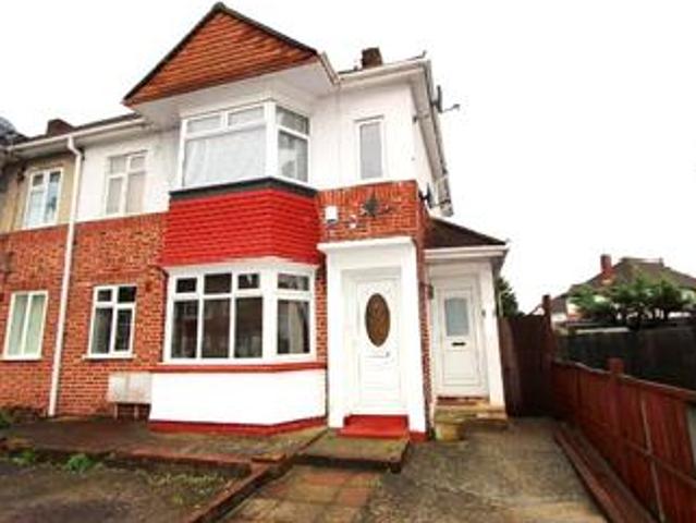 2 Bedrooms Maisonette for sale in Stratford Road, Hayes UB4