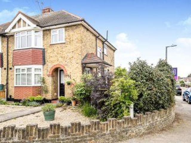 2 Bedrooms Maisonette for sale in Premier Avenue, Grays RM16