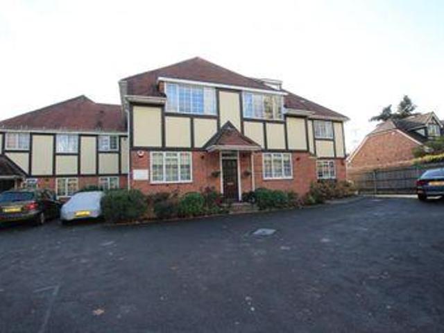 2 Bedrooms Maisonette for sale in Rectory Road, Wokingham RG40