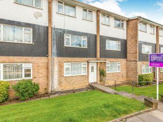 2 Bedrooms Maisonette for sale in Woodhouse Road, Friern Barnet N12