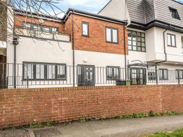 2 Bedrooms Maisonette for sale in Wooteys Way, Alton GU34