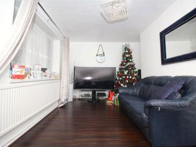 2 Bedrooms Maisonette for sale in Weir Hall Road, London N17