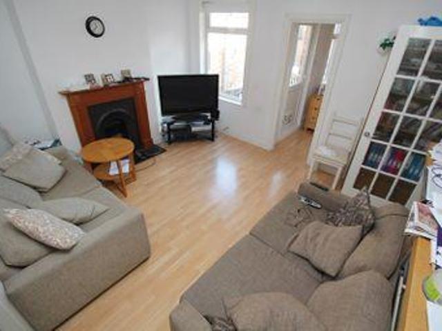 2 Bedrooms Maisonette for sale in Welbeck Road, New Barnet, Barnet EN4
