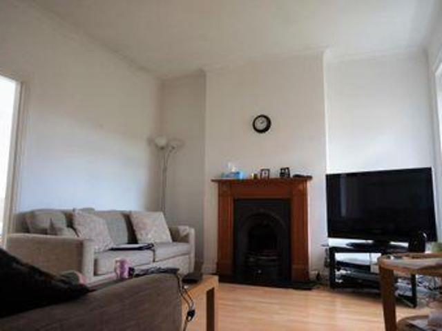 2 Bedrooms Maisonette for sale in Welbeck Road, New Barnet, Barnet EN4