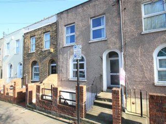 2 Bedrooms Maisonette for sale in Wellington Street, Gravesend, Kent DA12