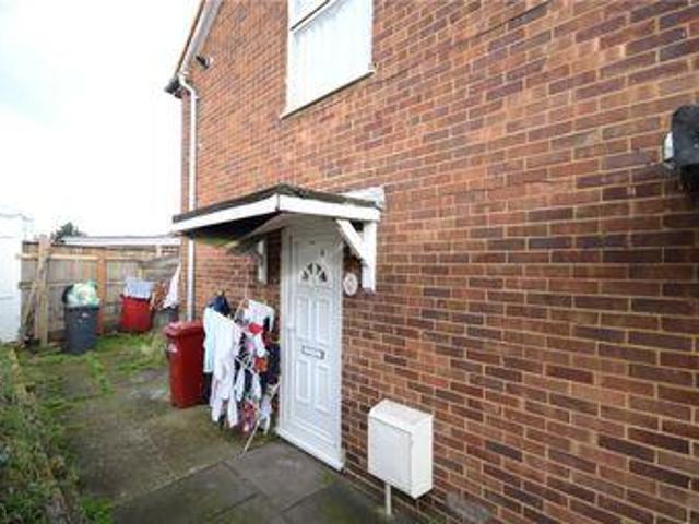 2 Bedrooms Maisonette for sale in The Green, Chalvey, Slough SL1