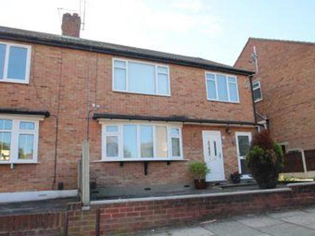 2 Bedrooms Maisonette for sale in The Holt, Ilford IG6
