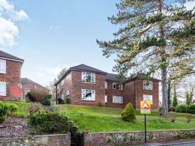 2 Bedrooms Maisonette for sale in Valley Road, Kenley CR8