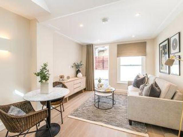 2 Bedrooms Mews house for rent in Bourdon Street, London W1K