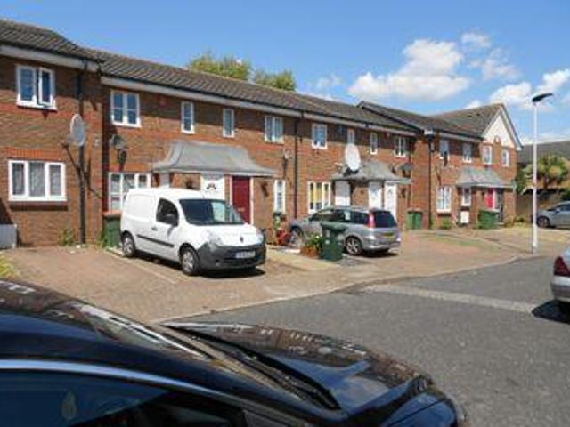 2 Bedrooms Mews house for rent in Goldwing Close, London E16, London