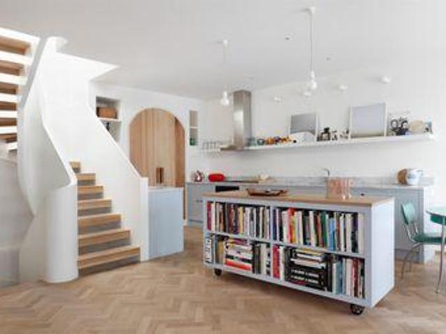 2 Bedrooms Mews house for rent in Queensberry Mews West, London SW7