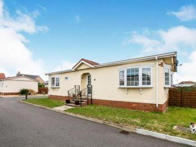 2 Bedrooms Mobile/park home for sale in Three Star Park, Lower Stondon, Henlow, Beds SG16