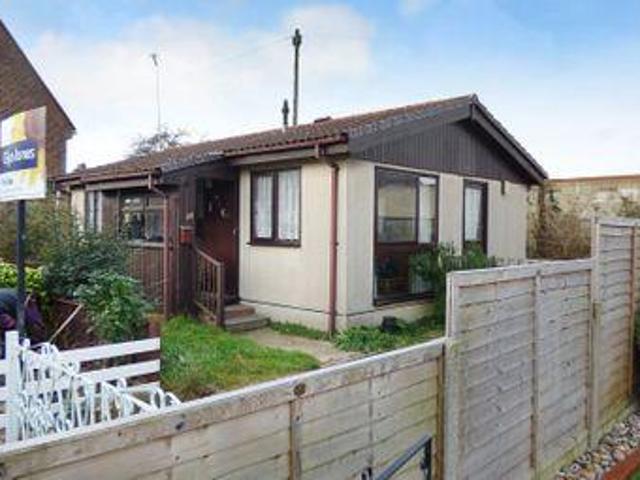 2 Bedrooms Mobile/park home for sale in Woodlands Park, Main Road, Yapton, Arundel BN18