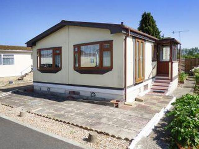 2 Bedrooms Mobile/park home for sale in Arundel Drive, Thornlea Park, Wick, Littlehampton BN17