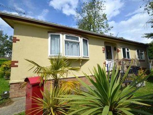2 Bedrooms Mobile/park home for sale in Bakers Lane, West Hanningfield, Chelmsford CM2