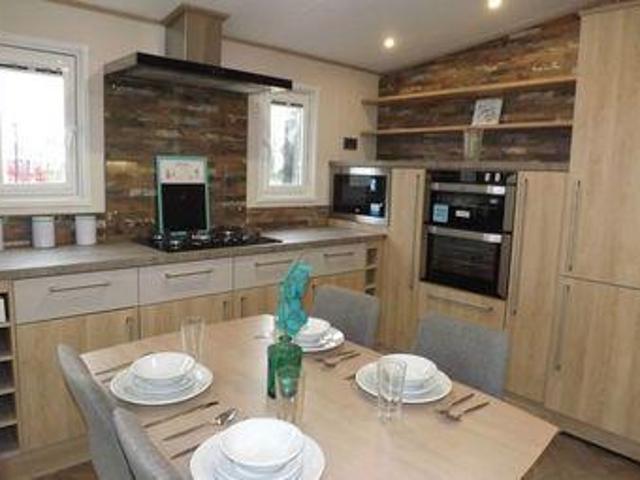 2 Bedrooms Mobile/park home for sale in Beauport Holiday Park, The Ridge West, St Leonards On Sea, East Sussex TN37
