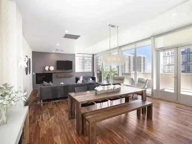 2 Bedrooms at John Street for $4,995 by Maximilian Izrailov