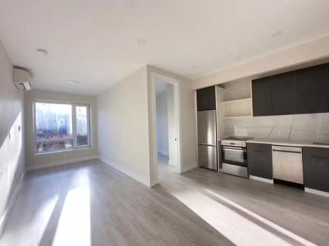 2 Bedrooms at Knickerbocker Avenue, Stockholm Street for $3,4.