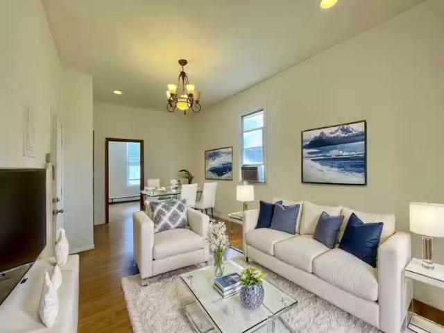 2 Bedrooms at 404 East 117th Street for $2,800 by George Falero