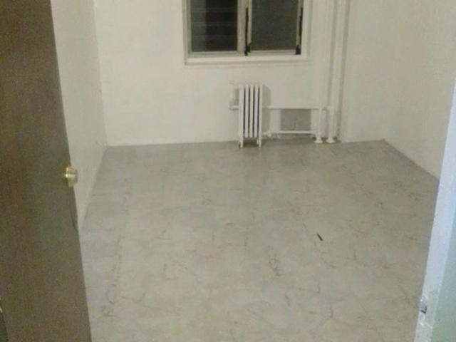 2 Bedrooms available