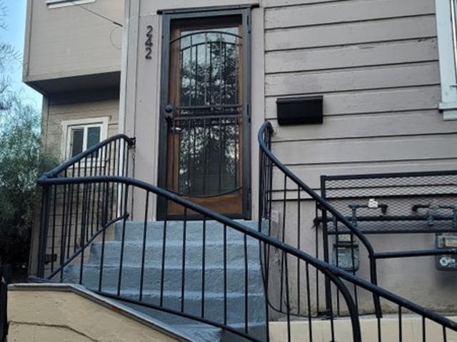 2 bedrooms available