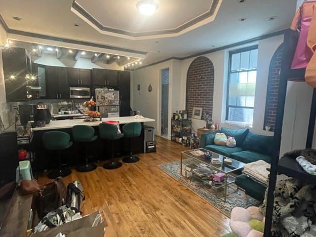2 Bedrooms Available in Artsy 4bd/2ba Bushwick Apt