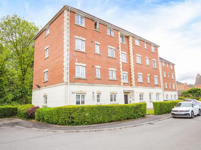 2 Bedrooms Apartment Third Floor To Let