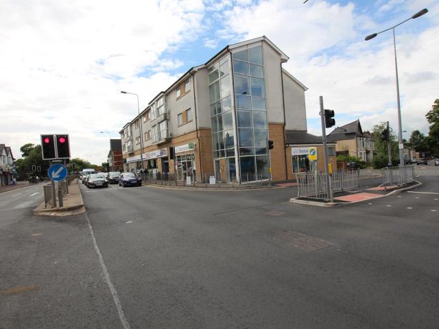 2 Bedrooms Apartment To Let