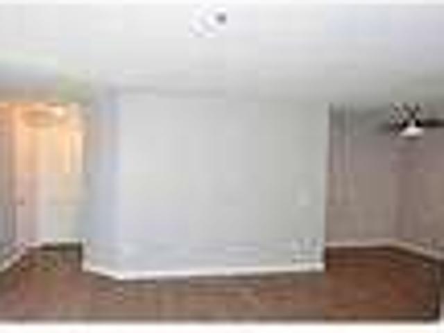2 bedrooms Apartment Located in sunny county. Pet OK!