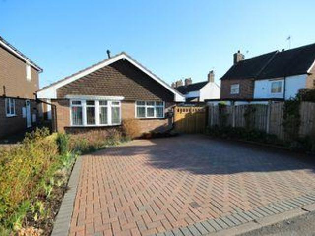 2 Bedrooms Bungalow for rent in Glebe Close, Blythe Bridge, Stoke On Trent ST11