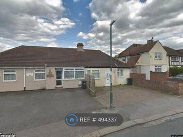2 Bedrooms Bungalow for rent in Lawrence Hill Road, Dartford DA1