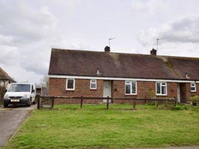 2 Bedrooms Bungalow for rent in West View, Aylesbury HP18