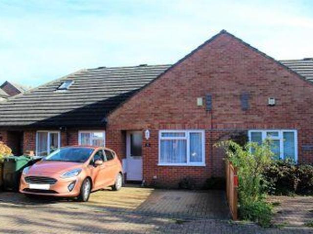 2 Bedrooms Bungalow for sale in Miersfield, High Wycombe HP11