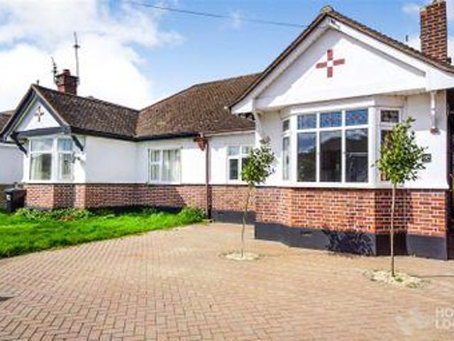 2 Bedrooms Bungalow for sale in Nalla Gardens, Chelmsford, Essex CM1