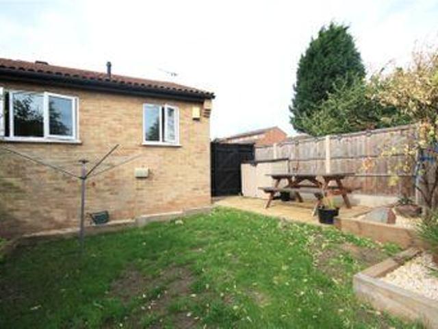 2 Bedrooms Bungalow for sale in Nicholas Road, Beeston, Nottingham NG9
