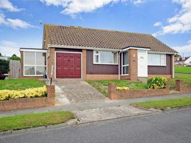 2 Bedrooms Bungalow for sale in Briar Close, Woodingdean, Brighton, East Sussex BN2