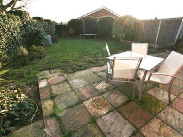 2 Bedrooms Bungalow for sale in Broadstrood, St. Osyth, Clacton On Sea CO16