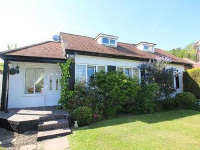 2 Bedrooms Bungalow for sale in Edge Lane, Mottram, Hyde SK14