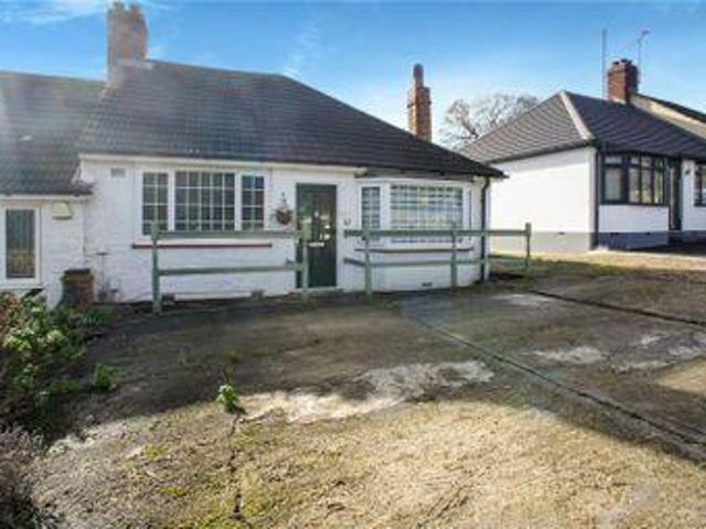 2 Bedrooms Bungalow for sale in Erith Road, Belvedere DA17