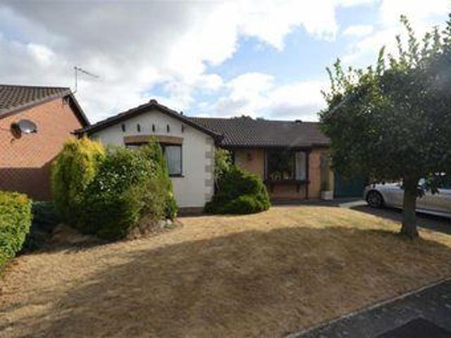 2 Bedrooms Bungalow for sale in Parksgate Avenue, Lincoln LN6