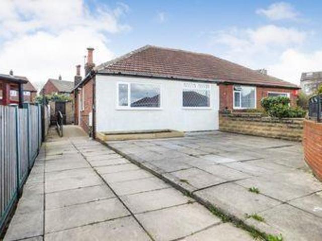 2 Bedrooms Bungalow for sale in Staithe Close, Middleton, Leeds LS10