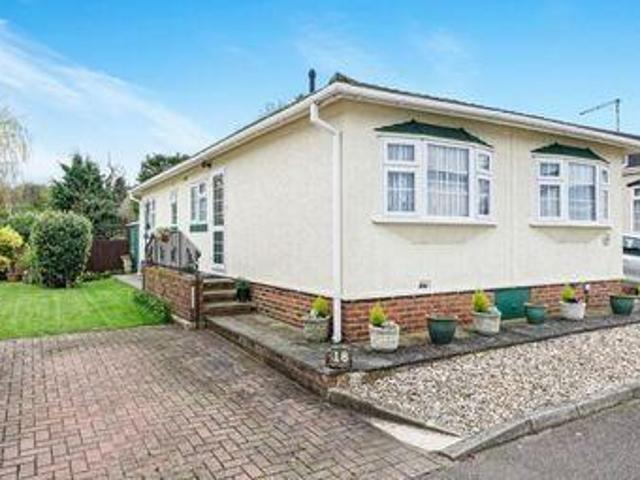 2 Bedrooms Bungalow for sale in Stoneway Park, Petham, Canterbury, Kent CT4