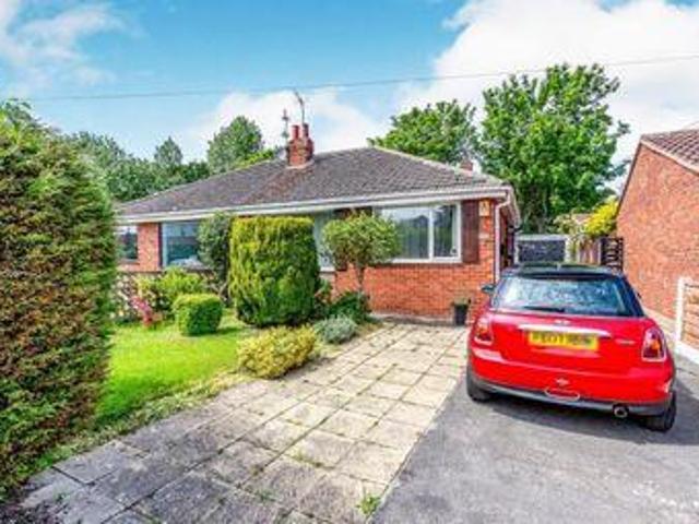 2 Bedrooms Bungalow for sale in Woodland Avenue, Thornton Cleveleys, Lancashire. FY5