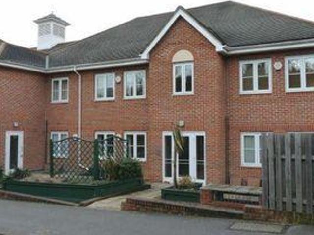 2 Bedrooms Barn conversion for sale in Coningsby Road, High Wycombe HP13