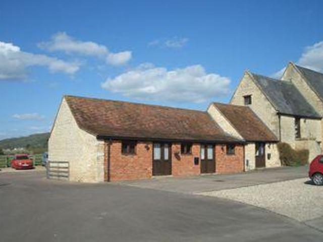 2 Bedrooms Barn conversion for rent in Southam Lane, Southam, Cheltenham GL52