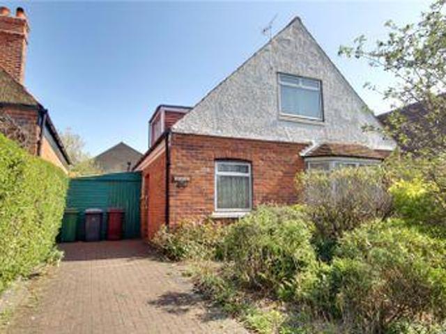 2 Bedrooms Chalet for sale in Whitley Wood Lane, Reading, Berkshire RG2