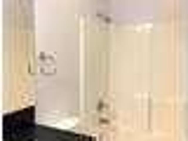 2 bedrooms Condo in Bellflower. 2 Car Garage!