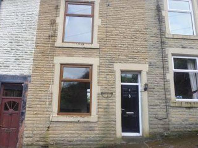 2 Bedrooms Cottage for rent in Co Operative Street, Rossendale BB4