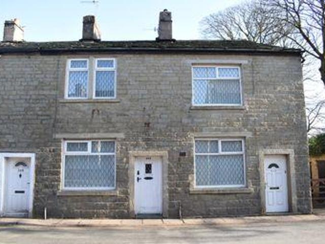2 Bedrooms Cottage for rent in Helmshore Road, Haslingden BB4